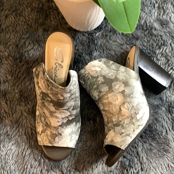 Sbicca | Shoes | New Sbicca Vintage Collection Floral | Poshmark